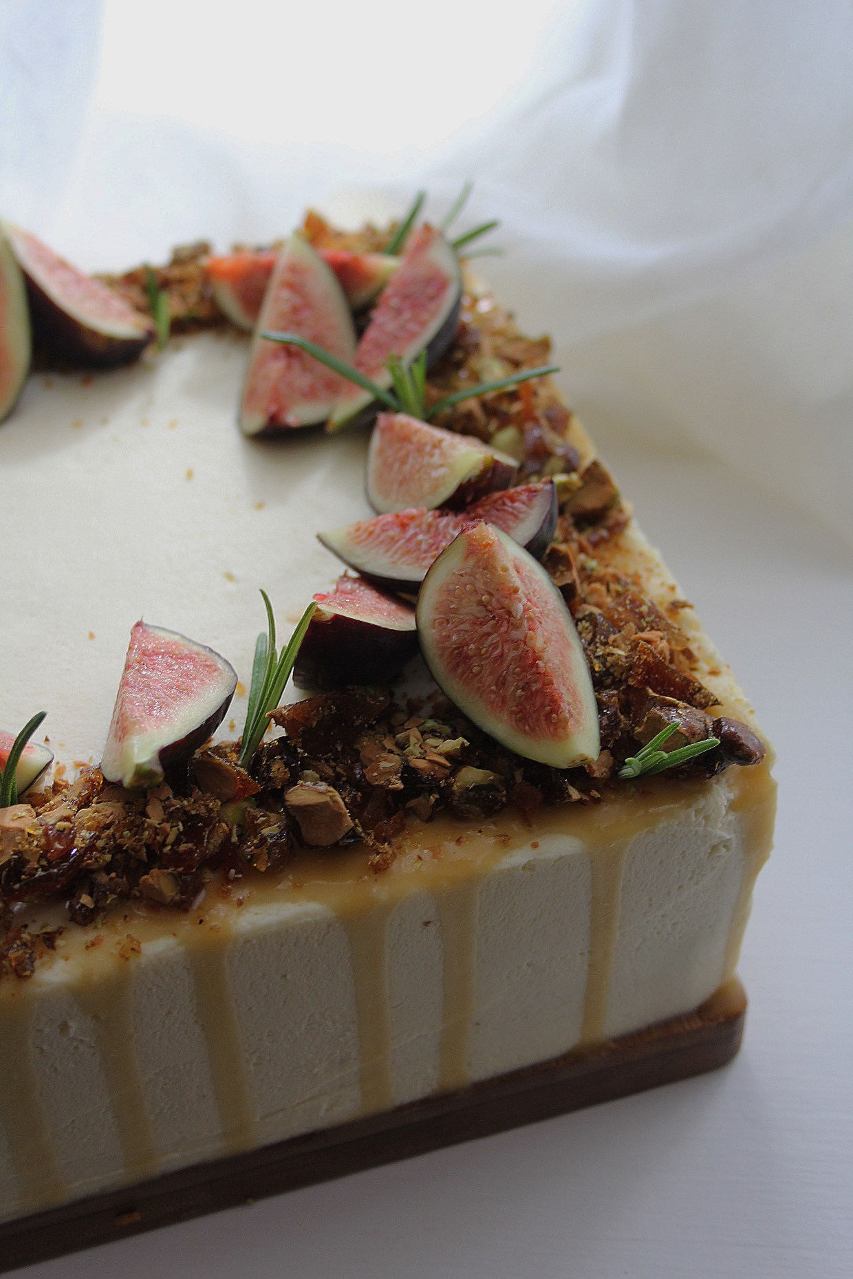 Sticky Fig Cake with Pistachio Praline – tassybakes